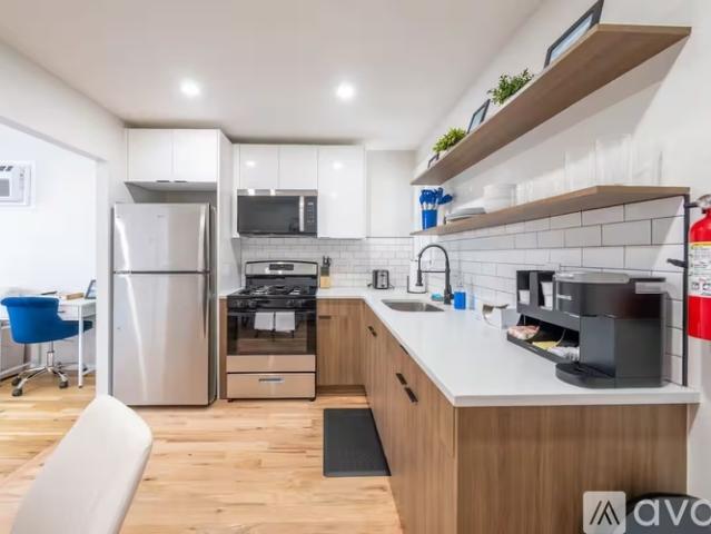 2 BR, 1 BA Apartment 33 35 Adams St, Unit 3, Newark, NJ 07105