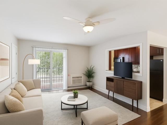 2 BR, 1 BA Apartment 3 Ronald Dr Unit 097, Colonia, NJ 07067