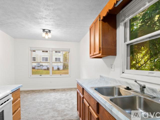 2 BR, 1 BA Apartment 3 West Rosecrest Street, Unit 3D, Woodfin, NC 28804