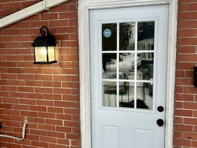 2 BR, 1 BA Apartment 441 S Center Ave, Unit 4, Somerset, PA 15501