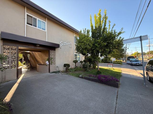 2 BR, 1 BA Apartment 447 S E Street, Santa Rosa, CA 95404
