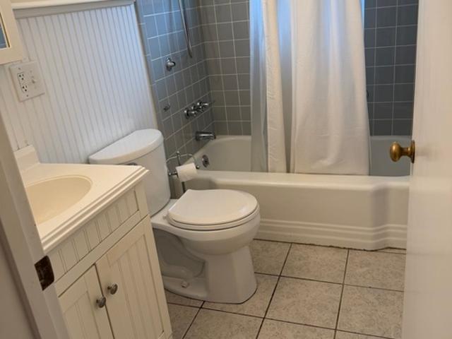 2 BR, 1 BA Apartment 445 N Cassady Ave, Unit 445, Bexley, OH 43209