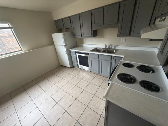 2 BR, 1 BA Apartment 4463 E Pikes Peak Ave, Colorado Springs, CO 80916