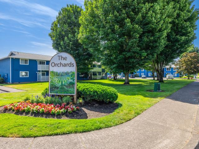 2 BR, 1 BA Apartment 450 S Pine St Unit C201, Canby, OR 97013