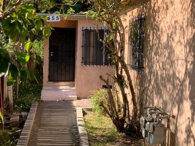2 BR, 1 BA Apartment 455 W Magnolia St, Unit 2, Compton, CA 90220