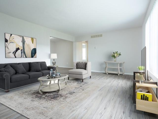 2 BR, 1 BA Apartment 4560 15 Mile Rd Unit 6118, Sterling Heights, MI 48310