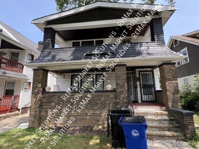 2 BR, 1 BA Apartment 459 E.147th, Cleveland, OH 44110