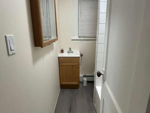 2 BR, 1 BA Apartment 45 Alder Street, Yonkers, NY 10701