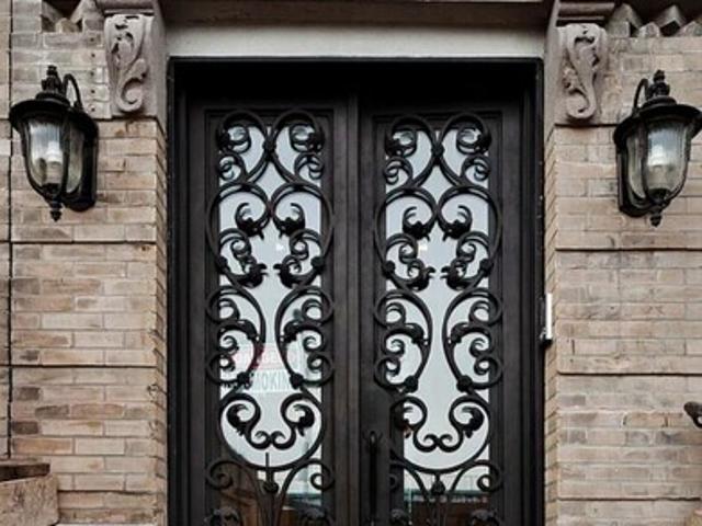 2 BR, 1 BA Apartment 45 36 11 Th St, Unit 2, Hunter's Point, NY 11101