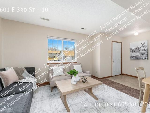 2 BR, 1 BA Apartment 4601 E 3rd St, Sioux Falls, SD 57110