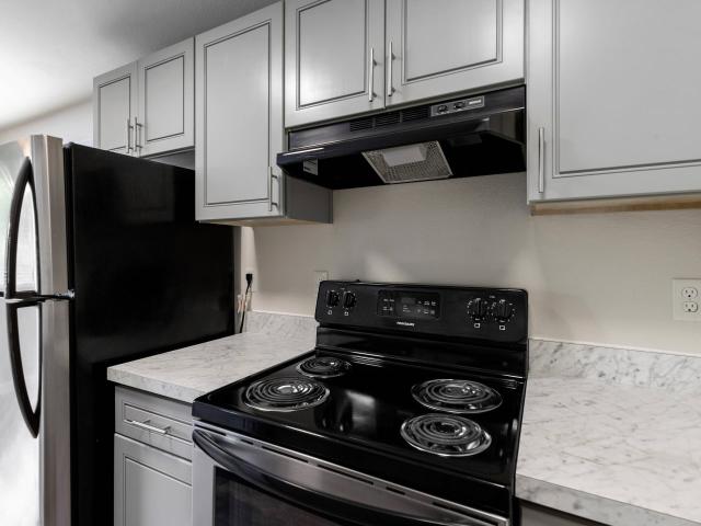 2 BR, 1 BA Apartment 4620 South 254th Place Unit C_203, Kent, WA 98032