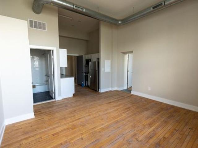 2 BR, 1 BA Apartment 4627 E. Thompson, Philadelphia, PA 19137