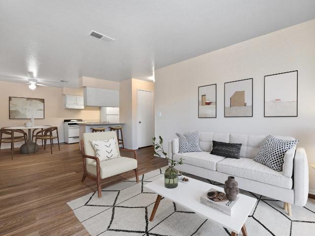 2 BR, 1 BA Apartment 4635 Antelope Rd Unit 123, Antelope, CA 95843