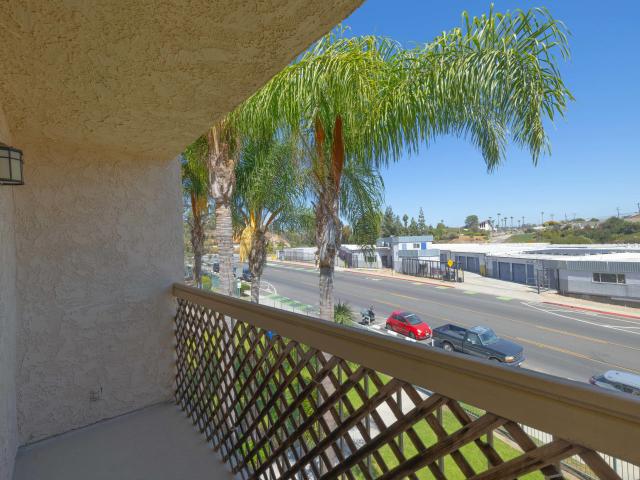 2 BR, 1 BA Apartment 4750 4770 Home Avenue Unit 305, San Diego, CA 92105