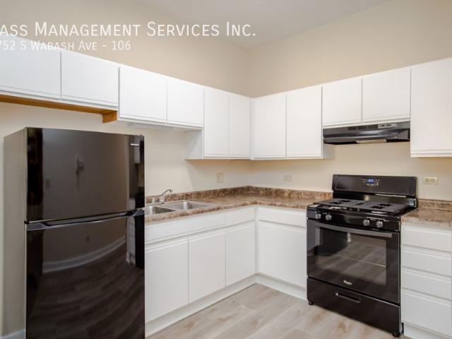 2 BR, 1 BA Apartment 4752 S Wabash Ave, Chicago, IL 60615