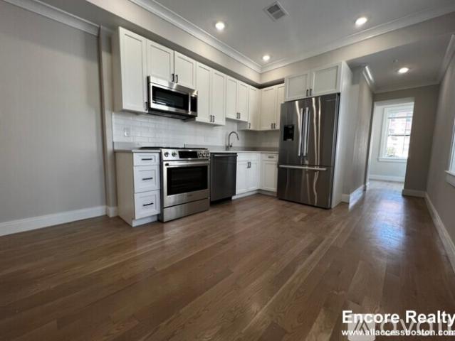 2 BR, 1 BA Apartment 47 Englewood Ave, Unit 6, Boston, MA 02135