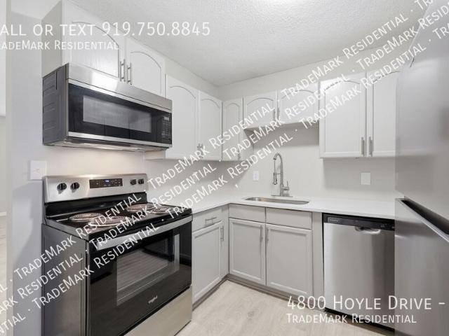 2 BR, 1 BA Apartment 4800 Hoyle Drive, Raleigh, NC 27604