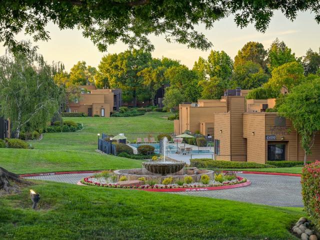 2 BR, 1 BA Apartment 4800 Sunset Terrace Unit 28C, Fair Oaks, CA 95628