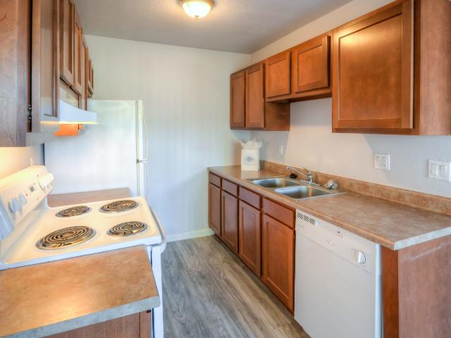 2 BR, 1 BA Apartment 4802 N 15th Ave Unit 1Q, Phoenix, AZ 85015