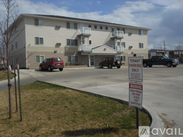 2 BR, 1 BA Apartment 4804 4th Ave North, Unit 7, Great Falls, MT 59405
