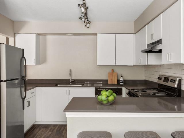 2 BR, 1 BA Apartment 4835 Southwest Oleson Road Unit 4828 B, Portland, OR 97225