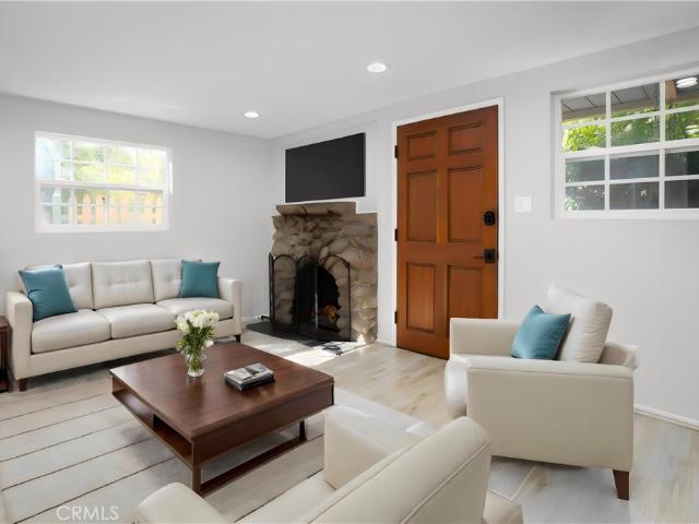 2 BR, 1 BA Apartment 487 Sturtevant Drive, Sierra Madre, CA 91024