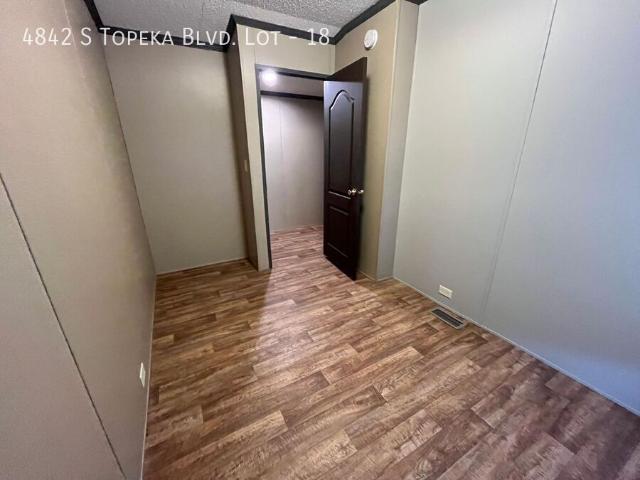 2 BR, 1 BA Apartment 4842 S Topeka Blvd. Lot, Topeka, KS 66609
