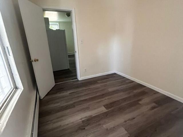 2 BR, 1 BA Apartment 484 Walnut St, Yonkers, NY 10701