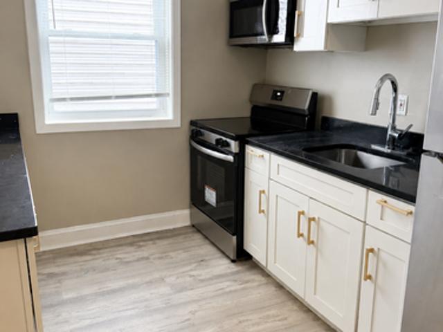 2 BR, 1 BA Apartment 4919 A Street Southeast, Unit 202, Washington, DC 20019