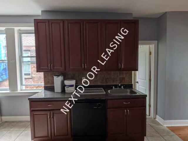 2 BR, 1 BA Apartment 403 Avenue C, Bayonne, NJ 07002