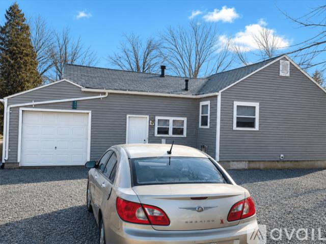 2 BR, 1 BA Apartment 403 Haven St, Eaton Rapids, MI 48827