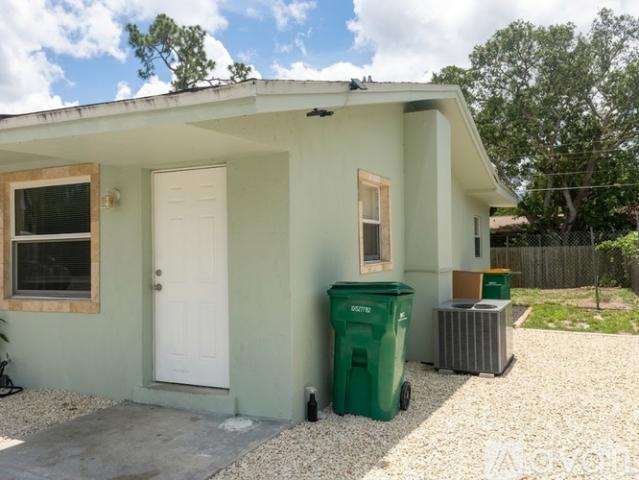 2 BR, 1 BA Apartment 4004 Mindi Ave, Unit 2, Naples, FL 34112