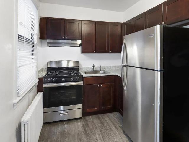 2 BR, 1 BA Apartment 4008 38th Street Unit 4002 1, Brentwood, MD 20722