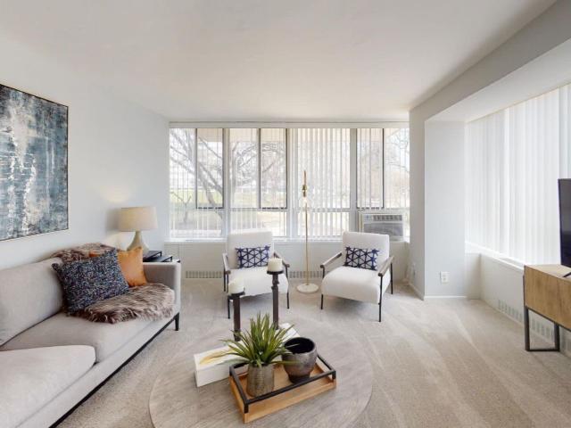 2 BR, 1 BA Apartment 400 East 33rd Street Unit 4 0508, Chicago, IL 60616
