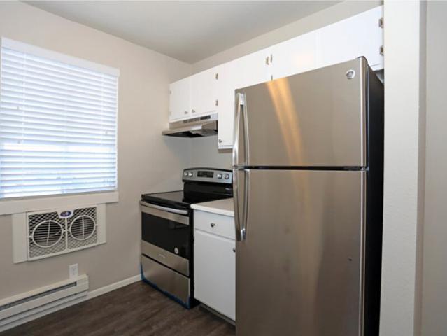 2 BR, 1 BA Apartment 400 N Bruce St Unit 71, Clearfield, UT 84015