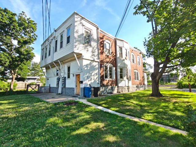 2 BR, 1 BA Apartment 401 Champion Ave, Oaklyn, NJ 08107