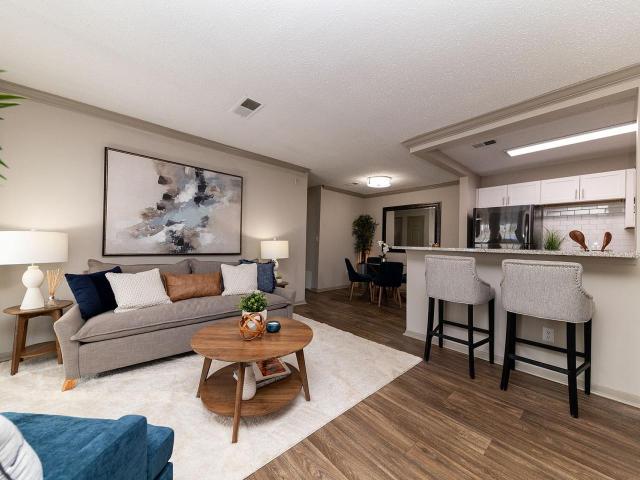 2 BR, 1 BA Apartment 401 South Gallaher View Road Unit 322, Knoxville, TN 37919