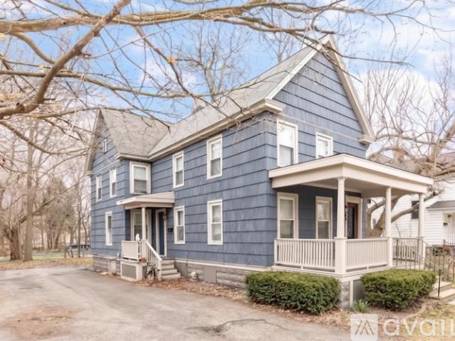 2 BR, 1 BA Apartment 407 Washtenaw Ave, Unit 2, Ypsilanti, MI 48197