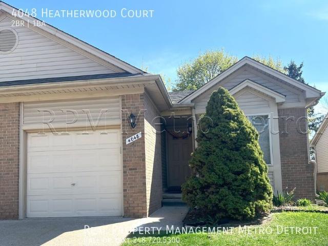 2 BR, 2 BA Apartment 4048 Heatherwood Court, Warren, MI 48092