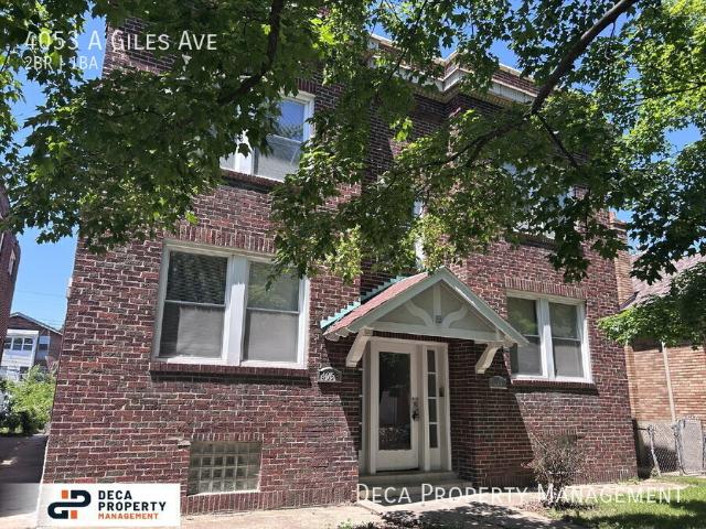 2 BR, 1 BA Apartment 4053 A Giles Ave, Saint Louis, MO 63116