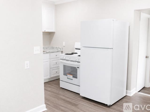 2 BR, 1 BA Apartment 405 58th St, Unit 5903, West Palm Beach, FL 33407