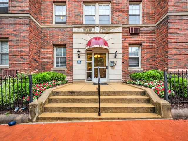 2 BR, 1 BA Apartment 405 10th Street Northeast Unit 403, Washington, DC 20002