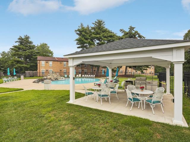 2 BR, 1 BA Apartment 4065 Harbour Drive Unit 4026, Palmyra, NJ 08065