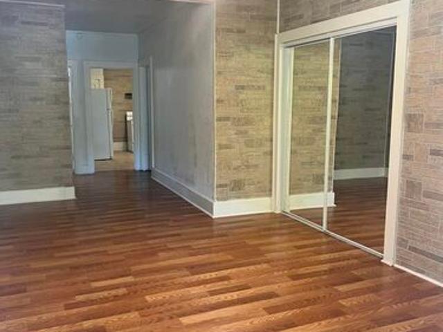 2 BR, 1 BA Apartment 408 College St, Unit 408, Cleburne, TX 76033