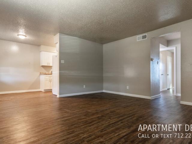 2 BR, 1 BA Apartment 408 Echols StÂ, Prairie View, TX 77484
