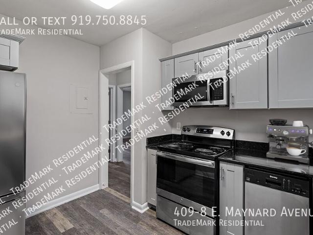 2 BR, 1 BA Apartment 409 8 E. Maynard Avenue, Durham, NC 27704