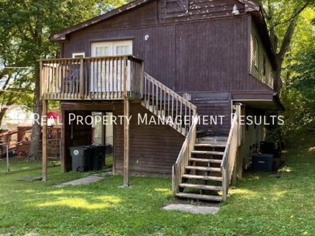 2 BR, 1 BA Apartment 409 S. Bosse, Evansville, IN 47712