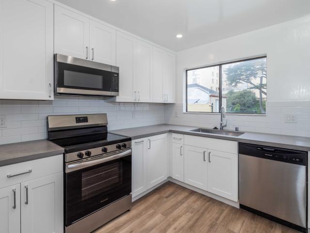2 BR, 1 BA Apartment 410 44th Ave, San Francisco, CA 94121