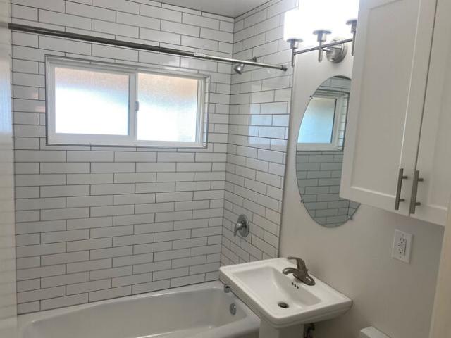 2 BR, 1 BA Apartment 4110 4114 Arizona Street Unit 4112.5, San Diego, CA 92104
