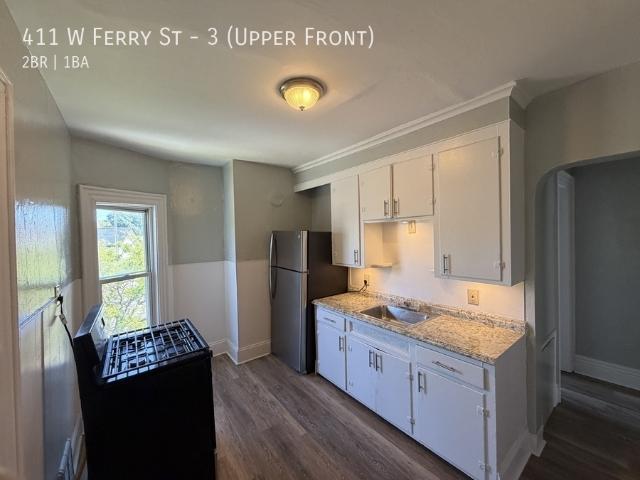 2 BR, 1 BA Apartment 411 W Ferry St, Buffalo, NY 14213